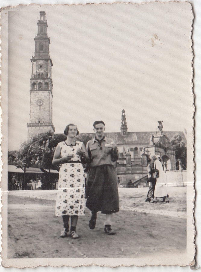 CZĘSTOCHOWA JASNA GÓRA KLASZTOR MODA LATA 30TE - 11700313865 ...