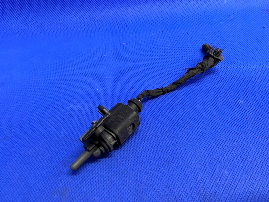 AUDI A4 B8 A5 8T A6 A7 C7 Q5 8R CZUJNIK TEMPERATURY 8Z0820535A 45 ...