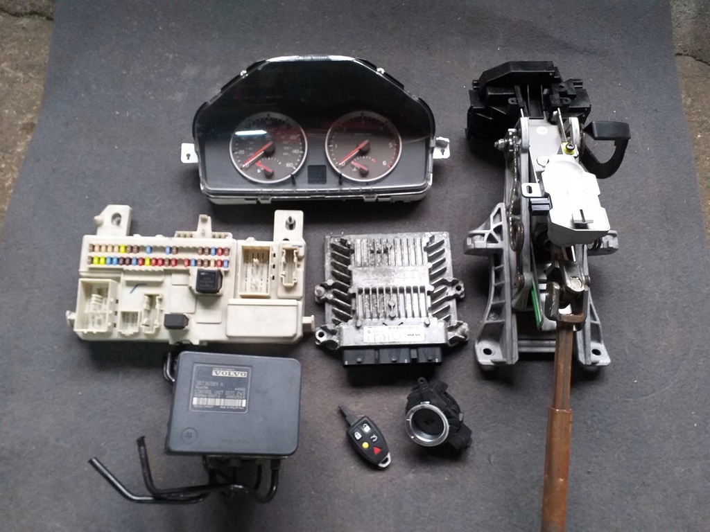 VOLVO V50 S40 2.0d 136KM ZESTAW STARTOWY KOMPUTER - 8910338769 - oficjalne archiwum Allegro