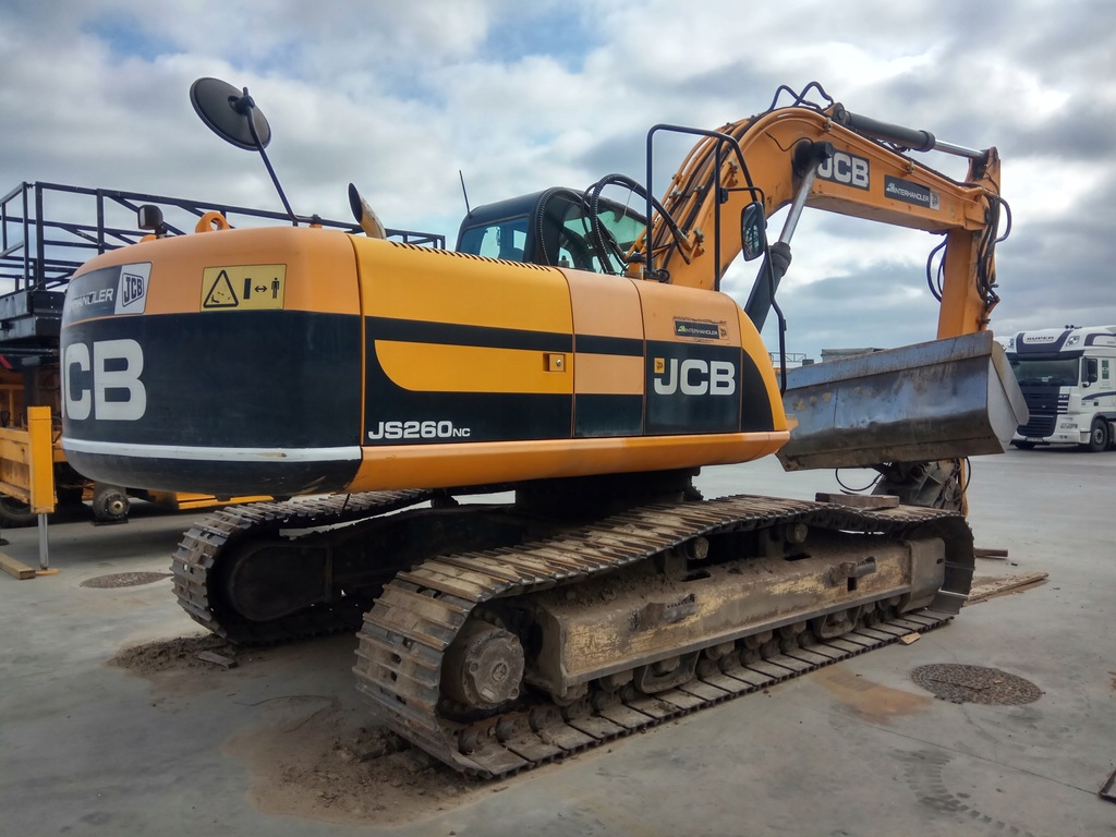 Koparka gąsienicowa JCB JS260 NLC 2010 rok - 8315044501 - oficjalne ...