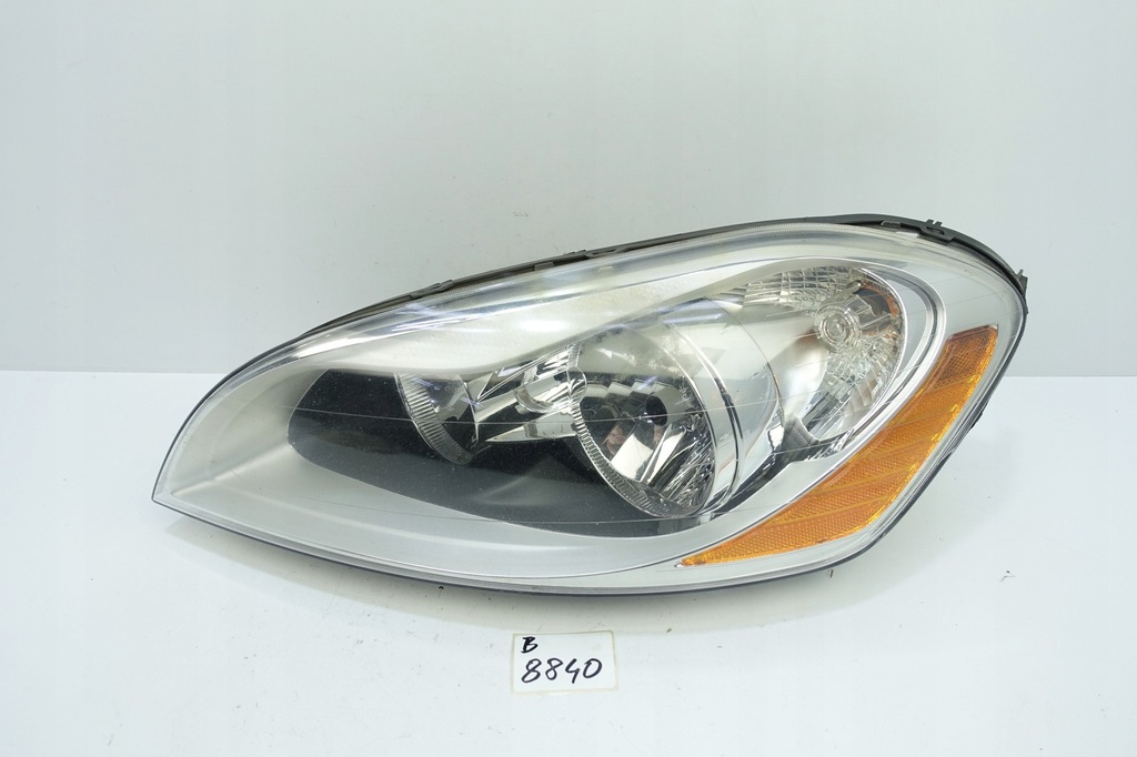 LAMPA LEWY PRZÓD PRZEDNIA VOLVO XC60 30763143 - 12944072689 - oficjalne ...