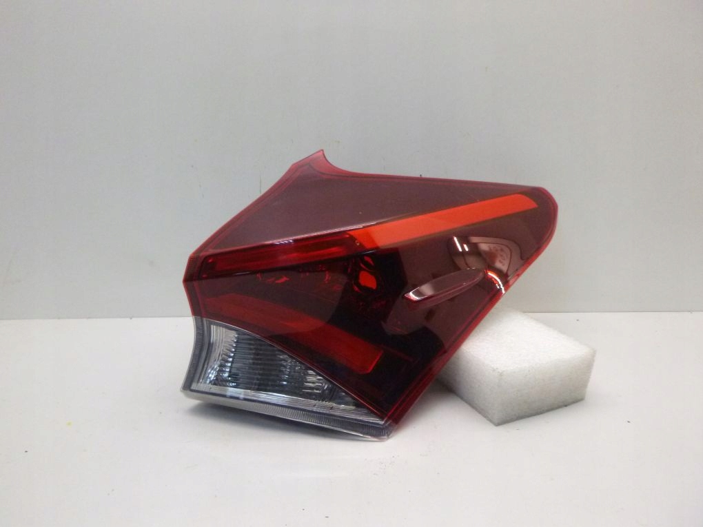 TOYOTA AURIS II LIFT 15- lampa tylna prawa HB - 8194406175 - oficjalne ...