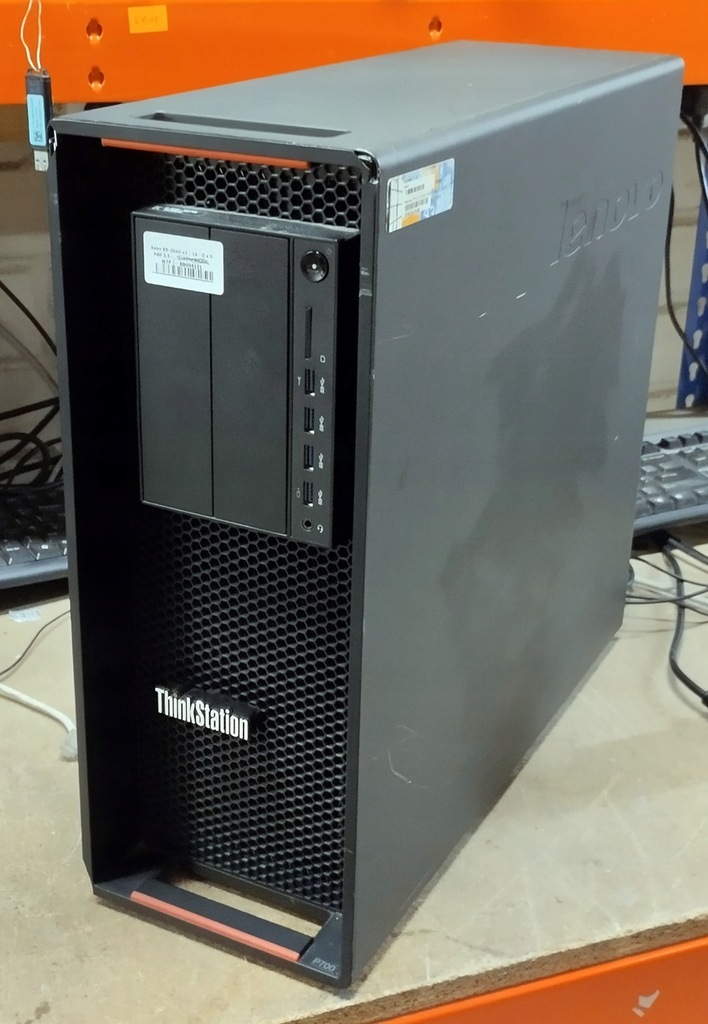 Lenovo P700, CPU 2 x E5-2640v3, RAM 16, HDD 500, VGA Nvidia ...