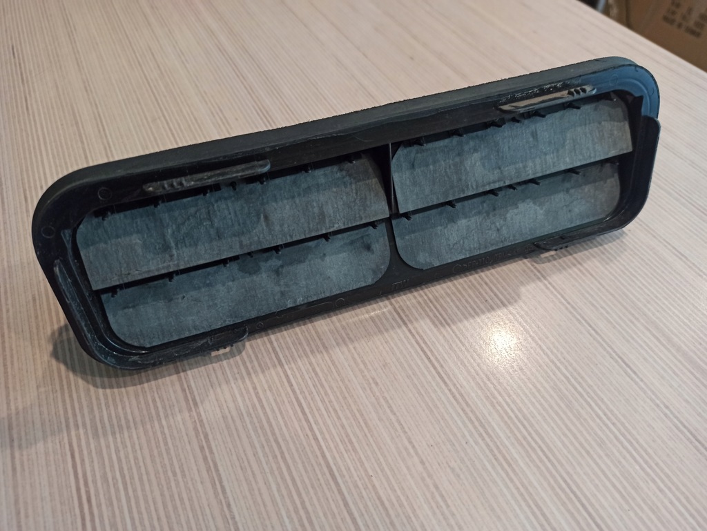 MERCEDES AMG KRATKA WENTYLACYJNA TYŁ A2058301301 - 11308582481 ...