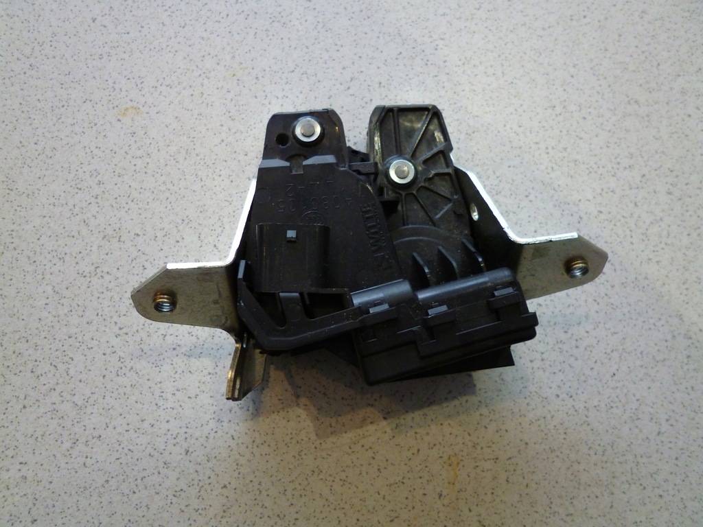 MERCEDES W213 ZAMEK KLAPY BAGAŻNIKA A0997400600 - 11721936752 ...