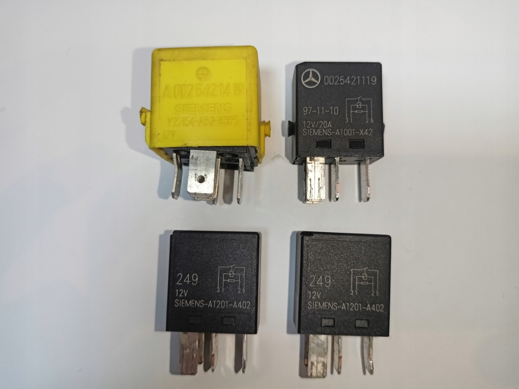 Przekaźnik Mercedes 0025421419 V23134A52X335 W169 W245 W163 W212 W211 ...