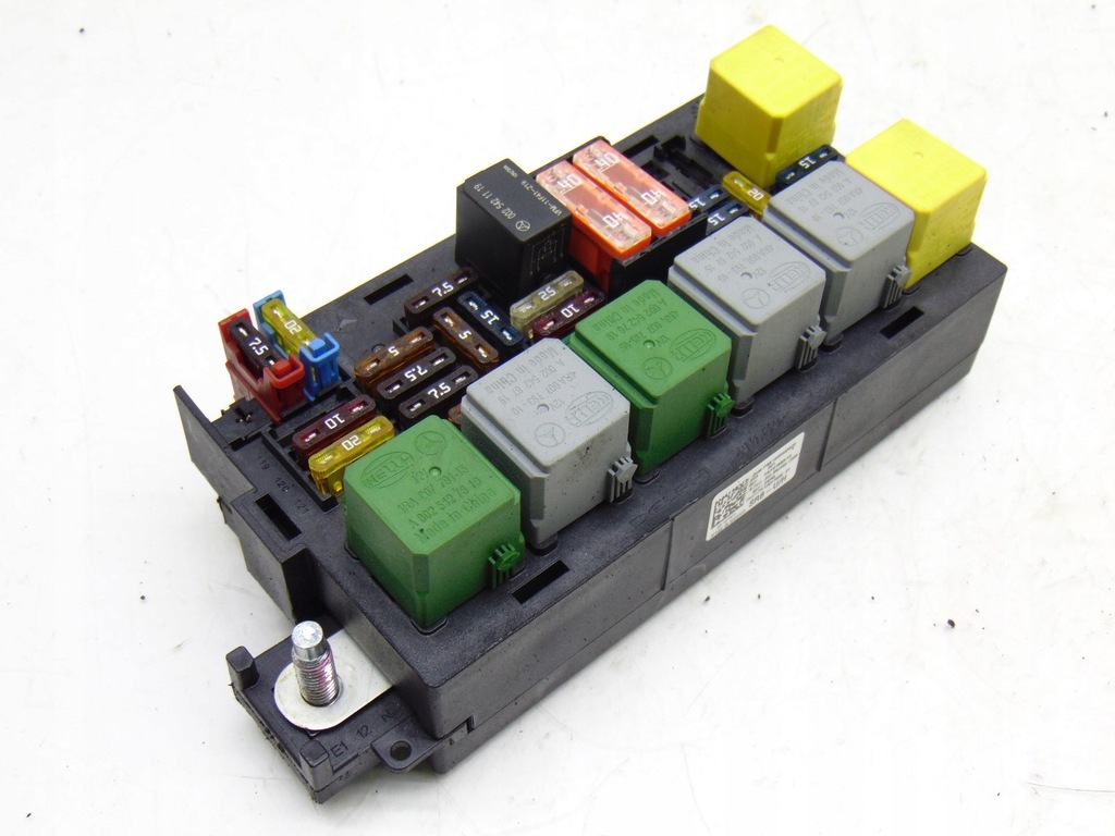 SKRZYNKA BEZPIECZNIKÓW MERCEDES ML W164 1645403472 - 13552475560 ...