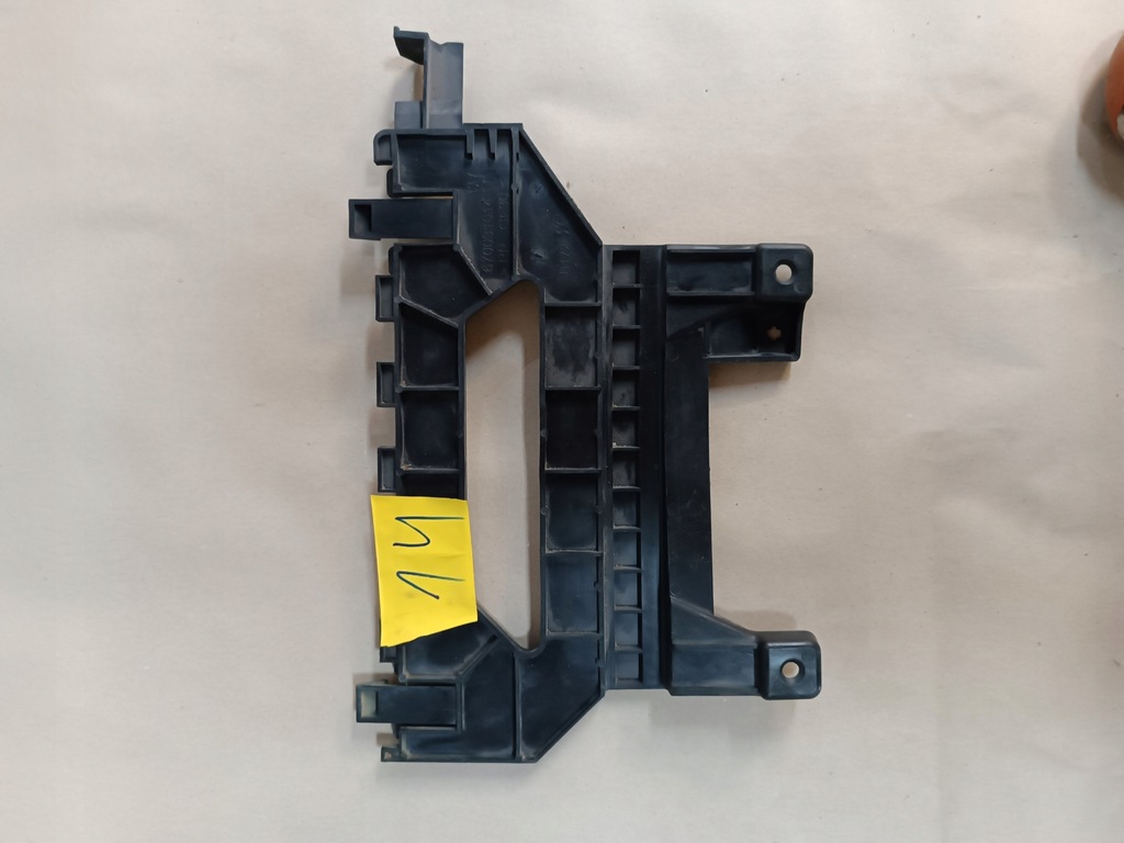 MASERATI GHIBLI 2013 obudowa akumulatora 670031014 - 13348267281 ...