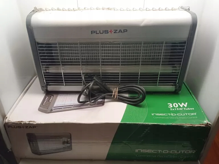 LAMPA OWADOBÓJCZA PLUS ZAP 2X15W - 12576448865 - oficjalne archiwum Allegro