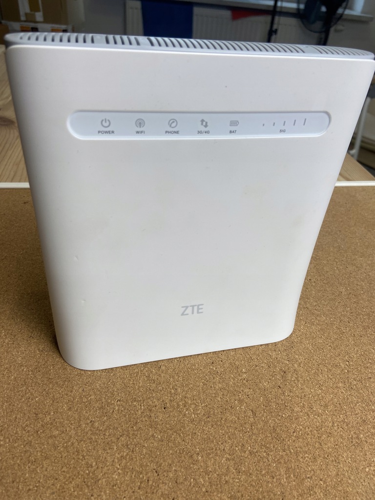 ZTE MF286 ROUTER WiFi RESETUJE SIĘ DO NAPRAWY - 13160354099 - oficjalne ...