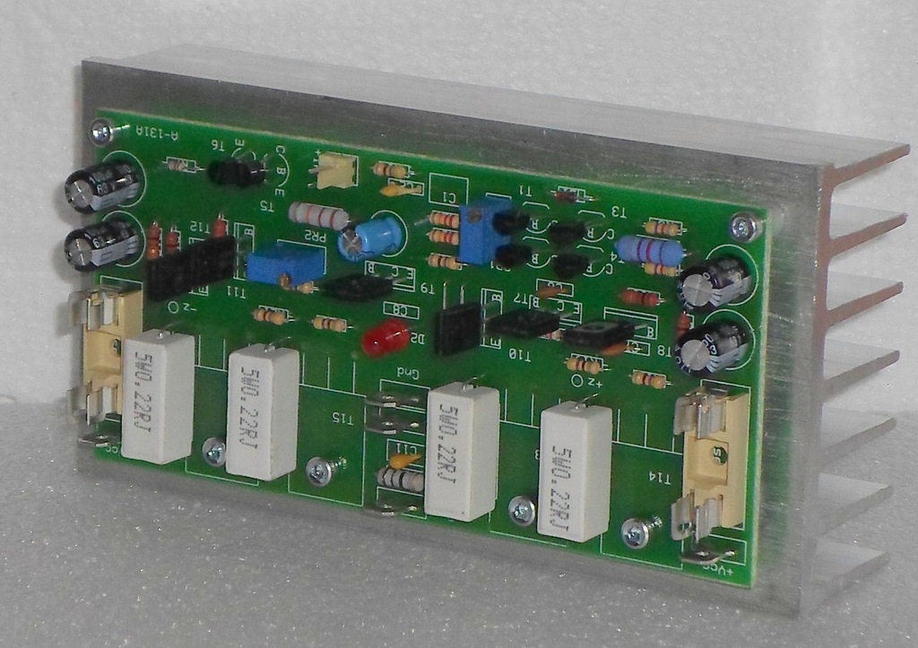 WZMACNIACZ KOŃCÓWKA 200W/4ohm MOSFET - 9624006692 - oficjalne archiwum Allegro