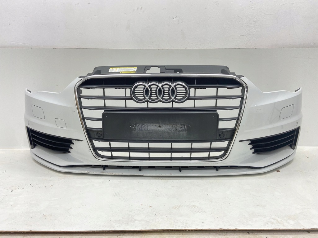 ZDERZAK PRZEDNI AUDI A3 8V5 SEDAN 6xPDC KOMPLETNY - 11948589924 - oficjalne archiwum Allegro