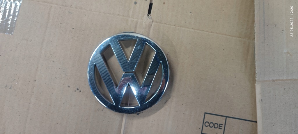 VW FOX EMBLEMAT ZNACZEK ''VW'' PRZÓD W GRILL - 13752099087 - oficjalne ...