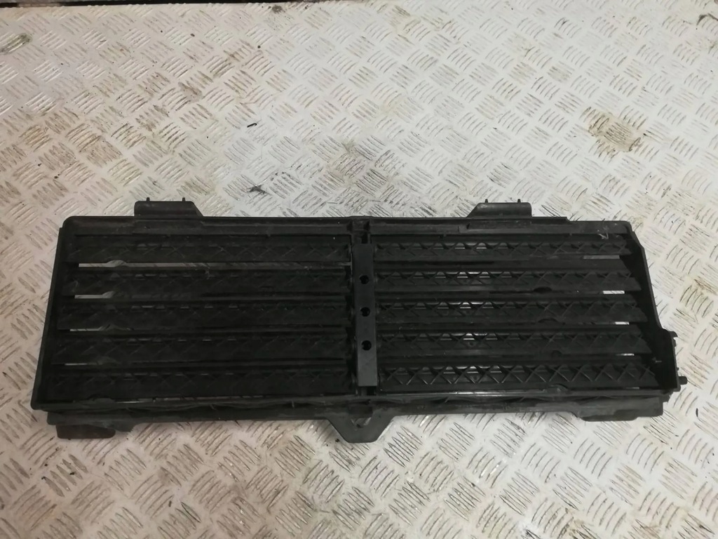 Peugeot 308 T9 ŻALUZJA WLOT POWIETRZA CHŁODNICY KIEROWNICA 9677725980 ...