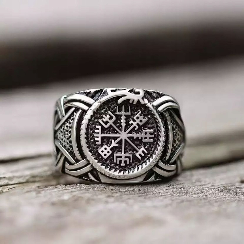 Elegancki Sygnet Nordycki symbol Vegvisir Srebro - 11652908099 ...