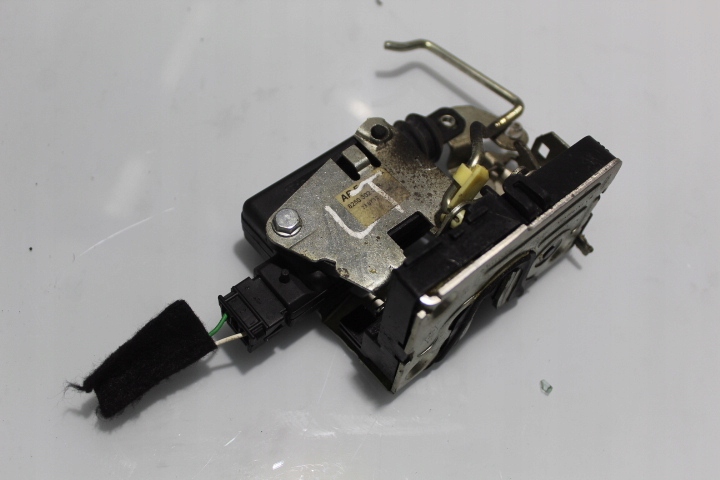 ZAMEK LEWY TYŁ DRZWI DACIA DUSTER I - 10548857885 - oficjalne archiwum Allegro