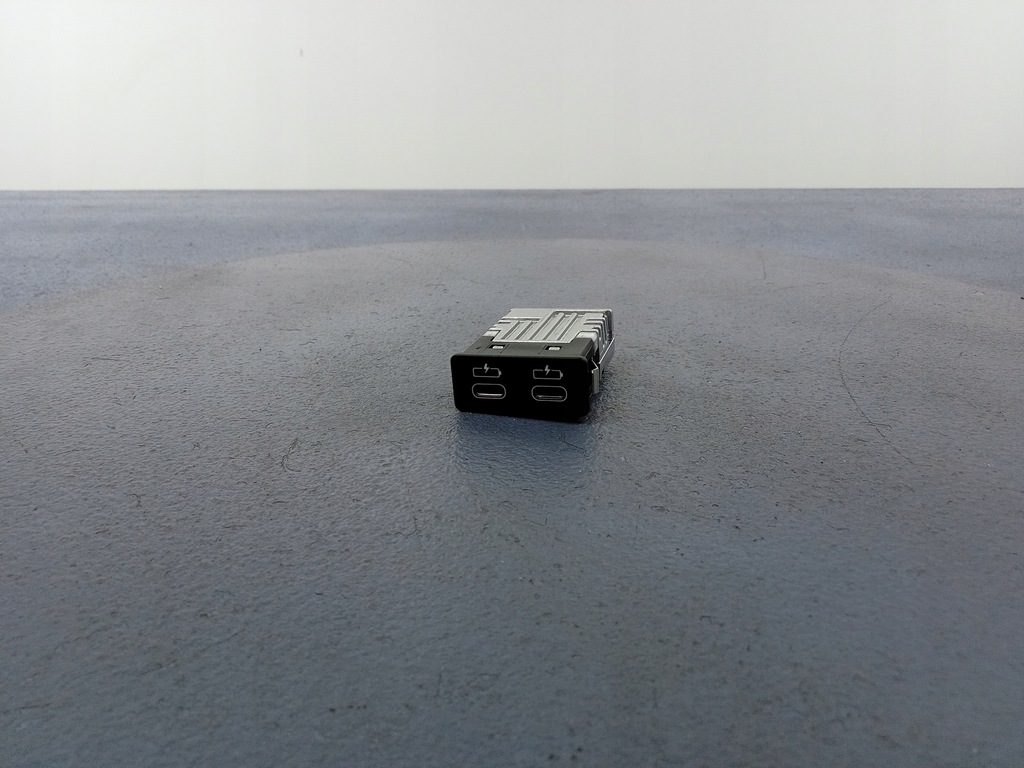 BMW G20 G21 G30 G31 GNIAZDO USB-C PODWÓJNE 8711938 - 13599292560 ...