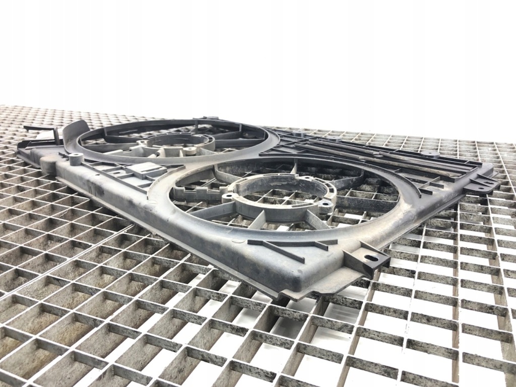 OBUDOWA WENTYLATORÓW PASSAT CC B6 2.0TSI - 13678819093 - oficjalne ...