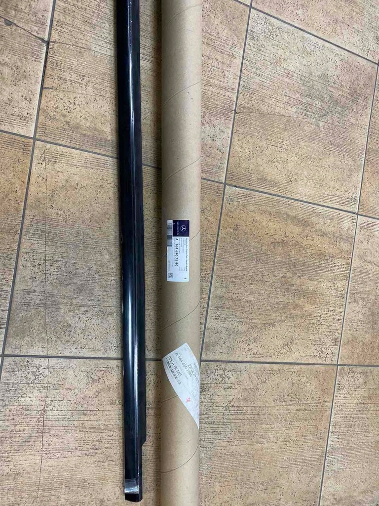 LISTWA SZYBY przód lewy MERCEDES W164 a1646907580 - 8752664290 ...