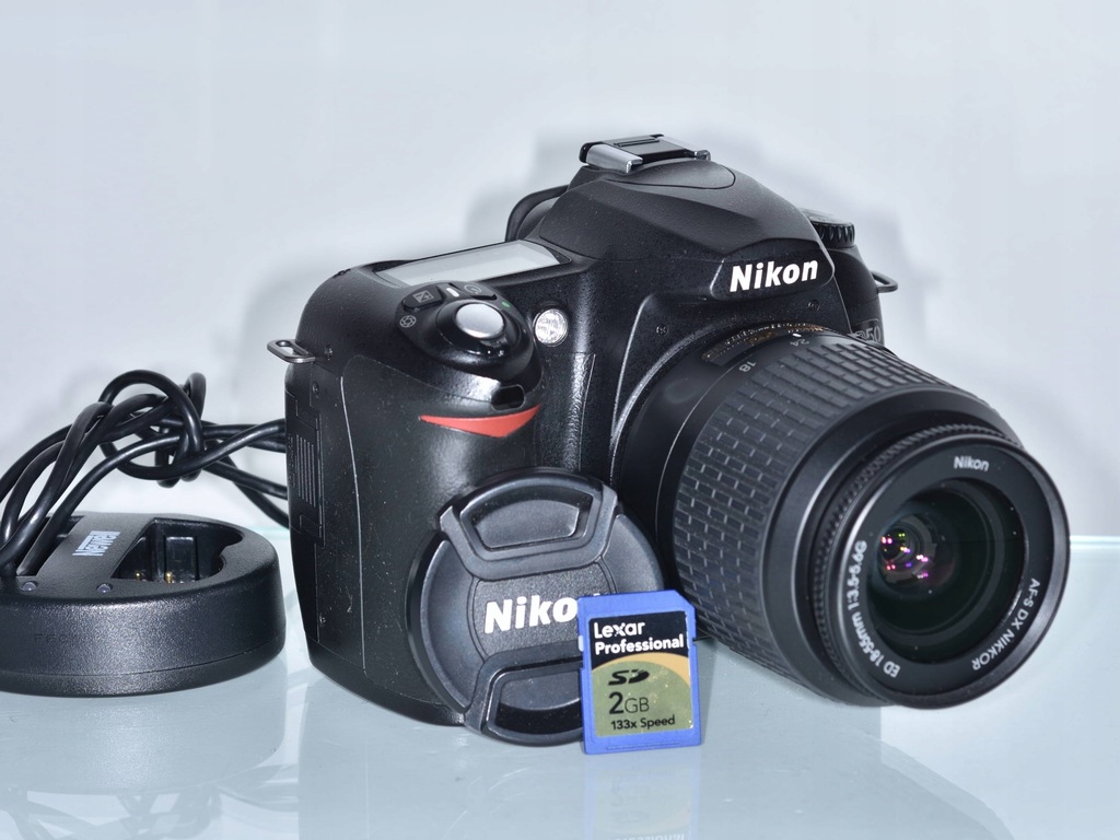 Nikon D50 + obiektyw Nikkor 18-55mm + Karta SD - 9880219132 - oficjalne ...