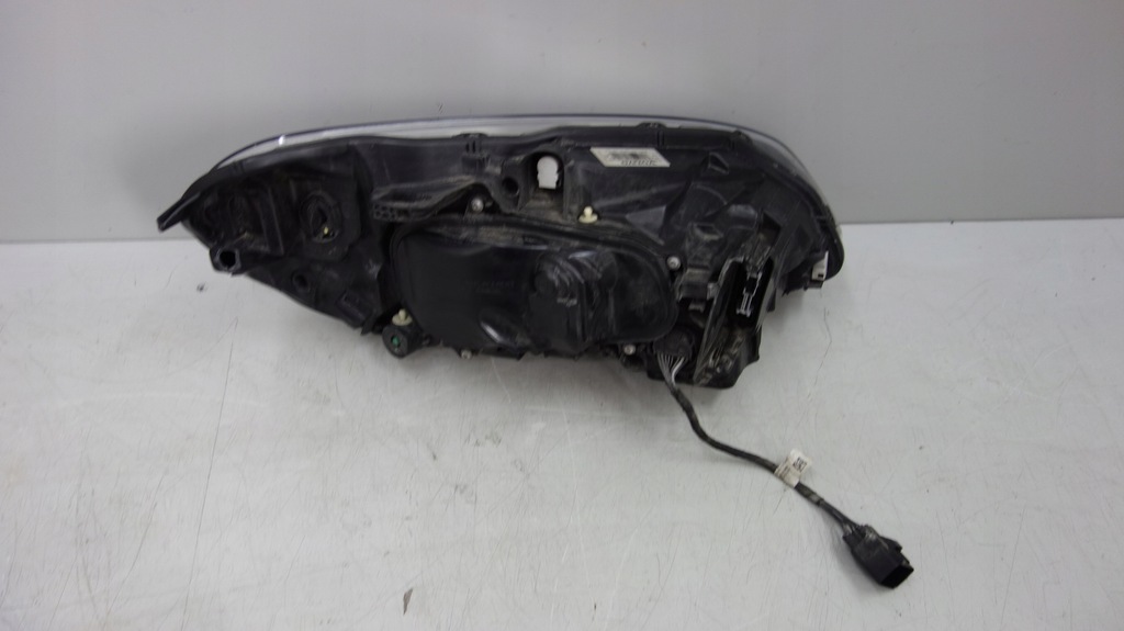 VOLVO XC60 LIFT XENON LAMPA LEWA 31395896 - 8421186685 - oficjalne ...