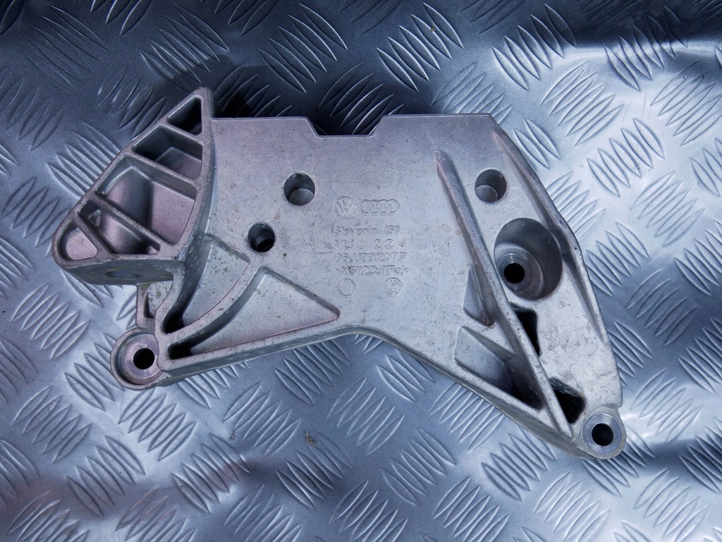 Łapa mocowanie wspornik silnika 06J199207P VW BEETLE 5C 2.0 TSI ...