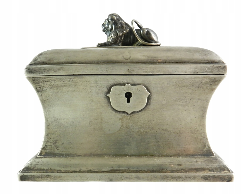 Cukiernica skrzynkowa z lwem – Joseph Reiner, Srebro pr. 13 łut, 1846 ...