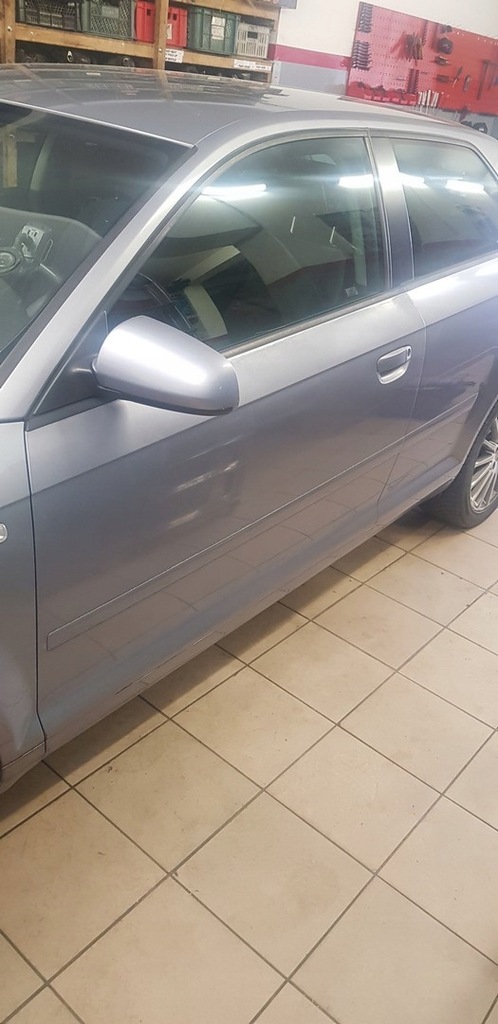 LISTWA DRZWI LEWE PRAWE AUDI A3 8P KOLOR LY7H 3D - 12343954805 - oficjalne archiwum Allegro
