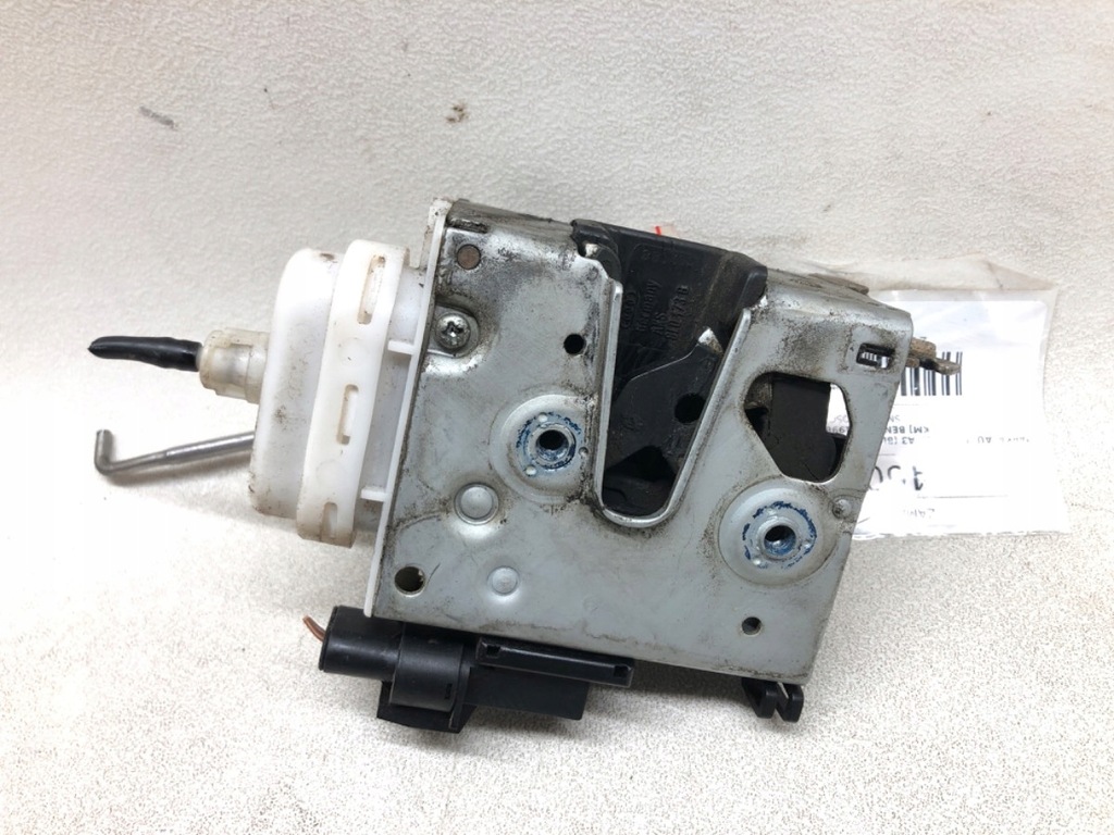 ZAMEK PRZÓD LEWY AUDI A3 HB 3D 96-06 8L1837015A - 13438062653 - oficjalne archiwum Allegro