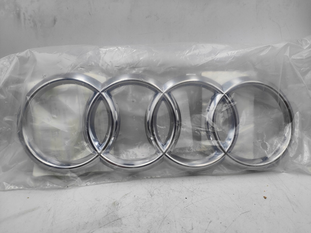 NOWY ZNACZEK EMBLEMAT AUDI A3 A4 A5 8T0853605 - 13306655373 - oficjalne ...
