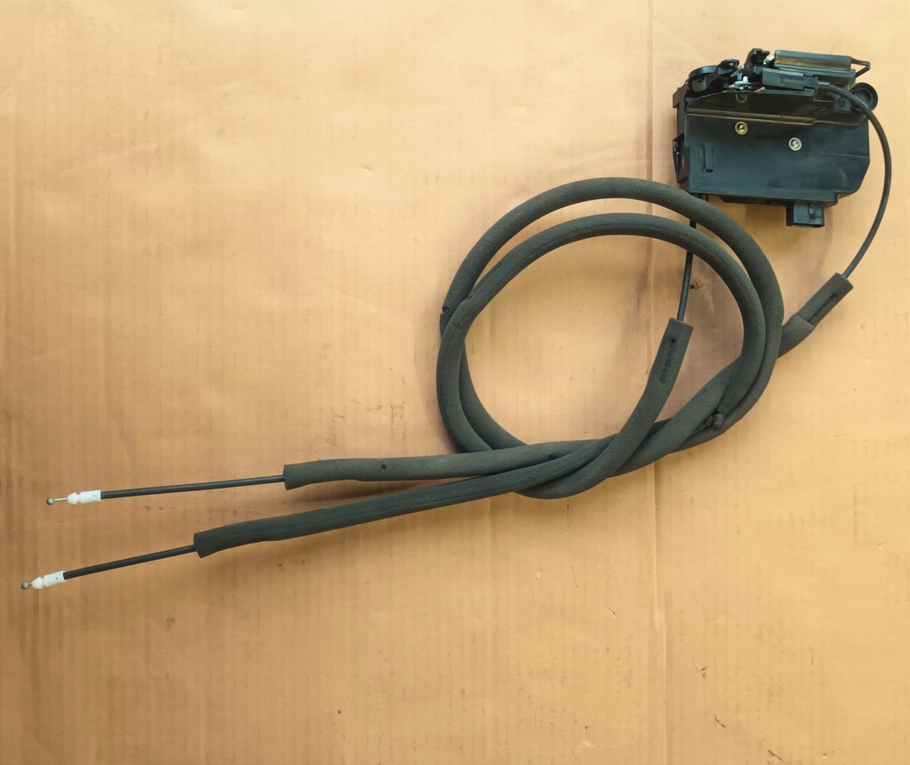 IVECO DAILY 14-ZAMEK DRZWI PRZESÓWNYCH 5801529304 - 12796666763 ...