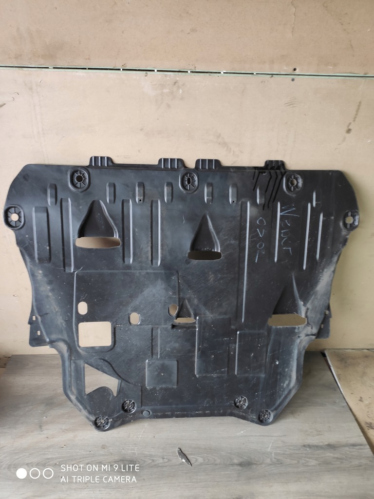 VOLVO XC40 OSŁONA POD SILNIK PODŁOGA 32226764 - 9985265418 - oficjalne ...