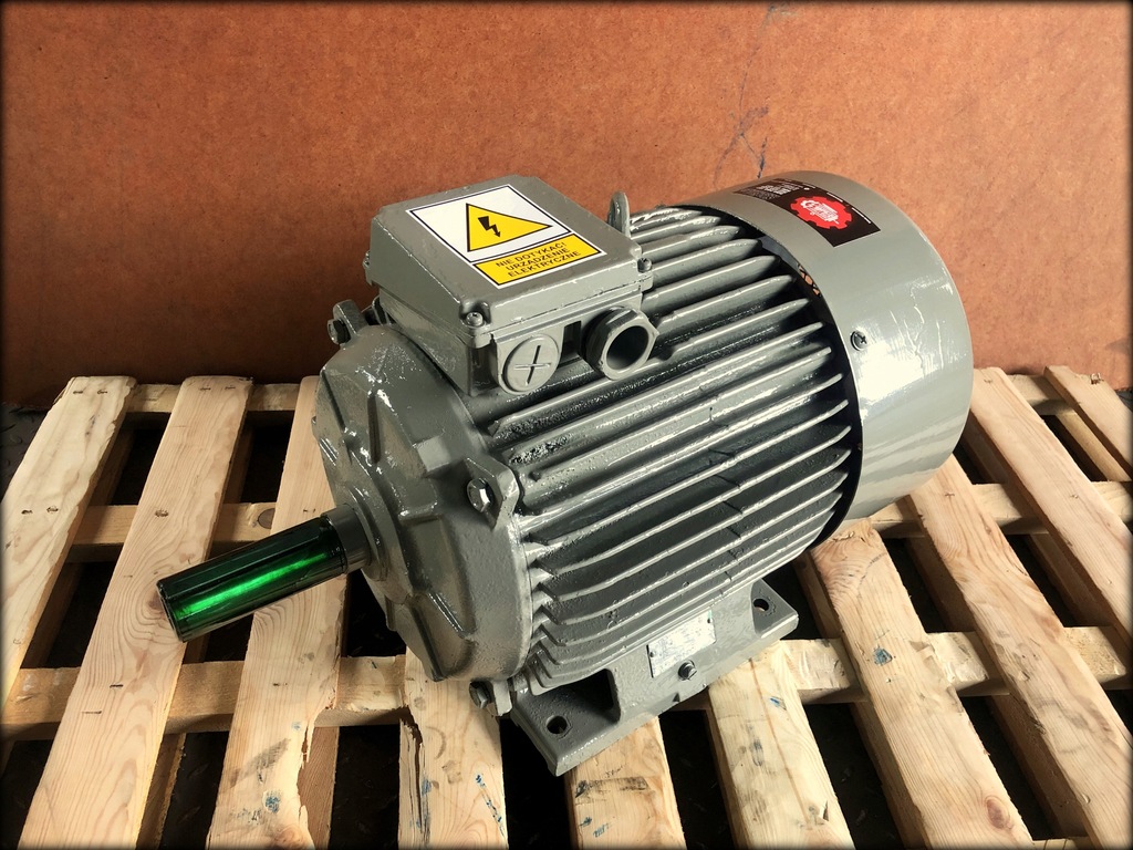 silnik elektryczny 5,5kW 710obr. INDUKTA - 9632324030 - oficjalne archiwum Allegro
