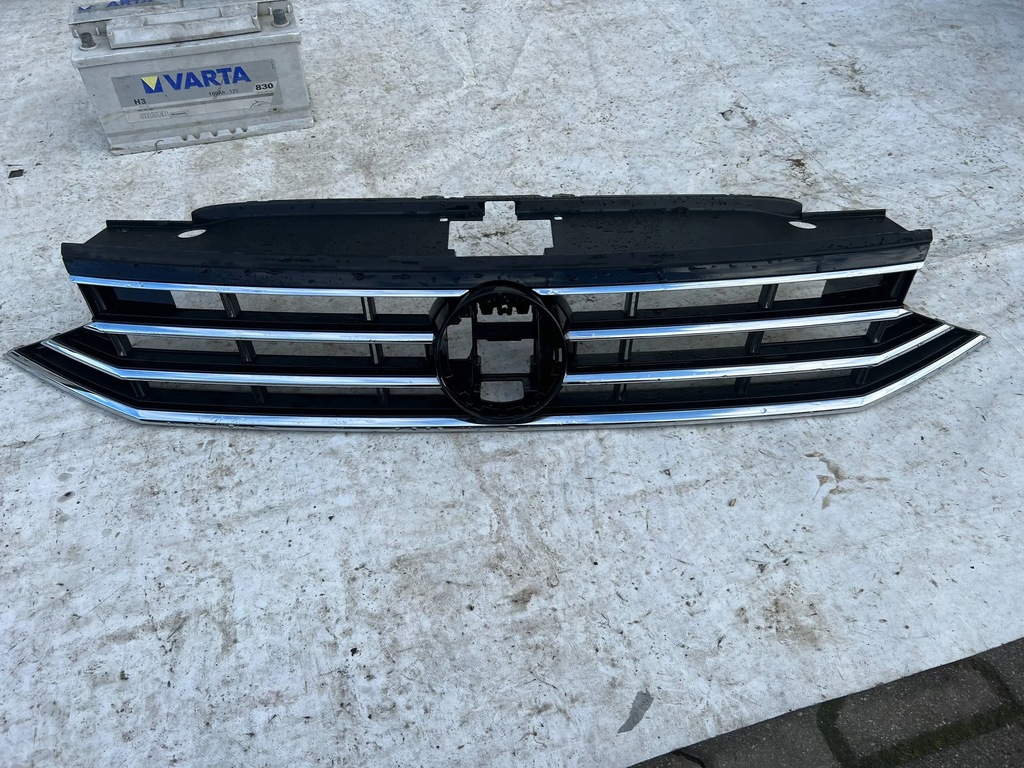 GRILL ATRAPA VW PASSAT B8 R-LINE PRZÓD - 13348400491 - oficjalne archiwum Allegro