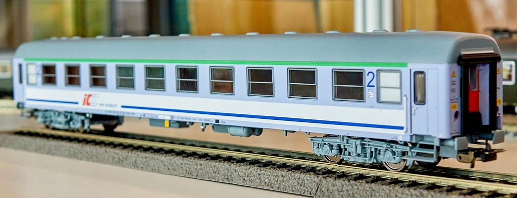 WAGON OSOBOWY PKP INTERCITY 2 Kl. 111A PIKO 97604 - 8638544856 - oficjalne archiwum Allegro