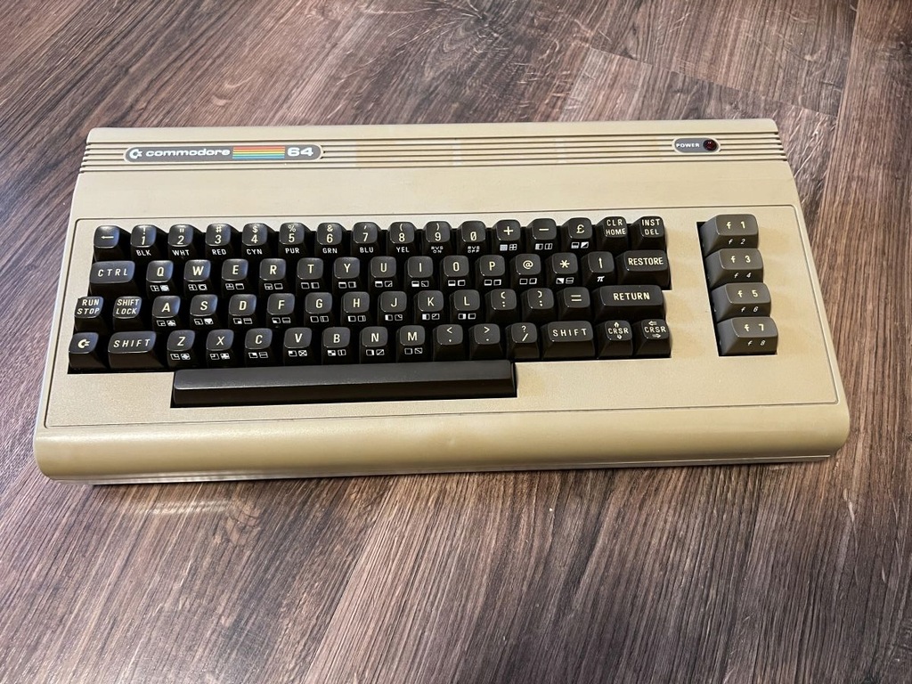 Komputer Commodore 64 BREAD BIN, BOCHENEK 1983 rok! - 14961311635 ...