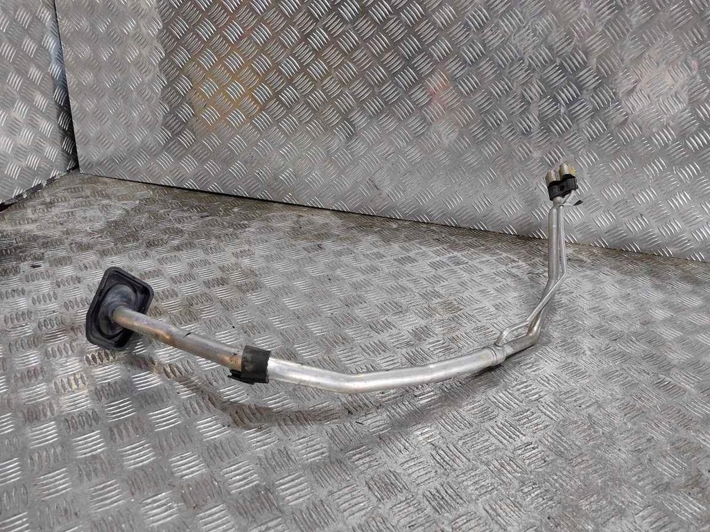 AUDI A4 B9 17R PRZEWÓD KLIMATYZACJI 8W0816738Q - 13990914950 ...