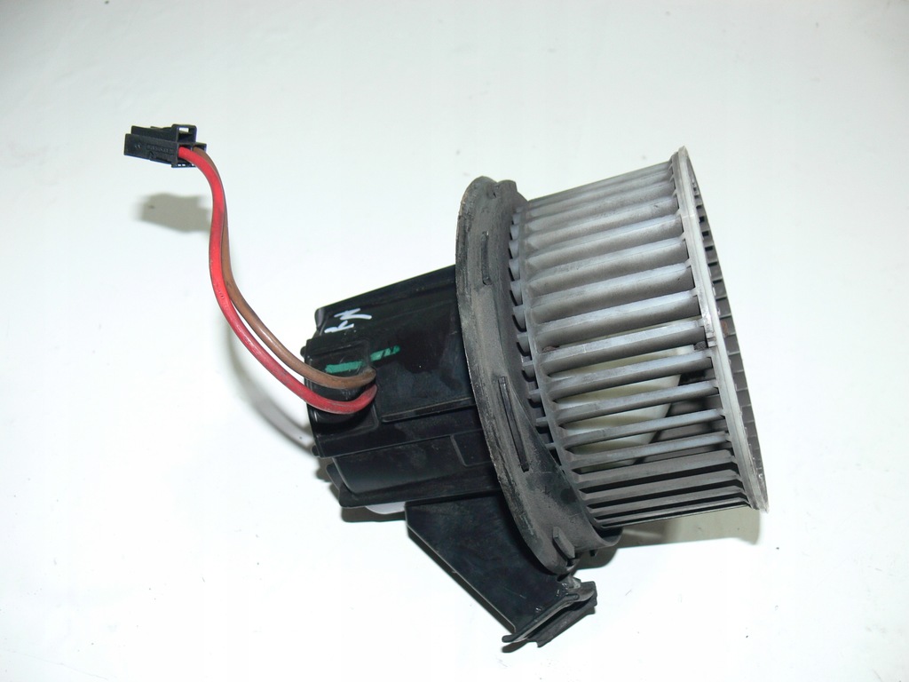 DMUCHAWA NAWIEWU MERCEDES W204 X204 W212 W207 BEHR - 8920333281 ...