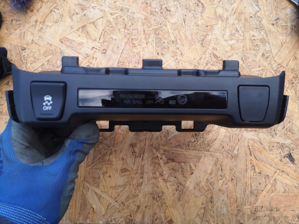 TOYOTA RAV4 V PANEL ŚRODKOWY 55434-42150 - 13148495784 - oficjalne ...