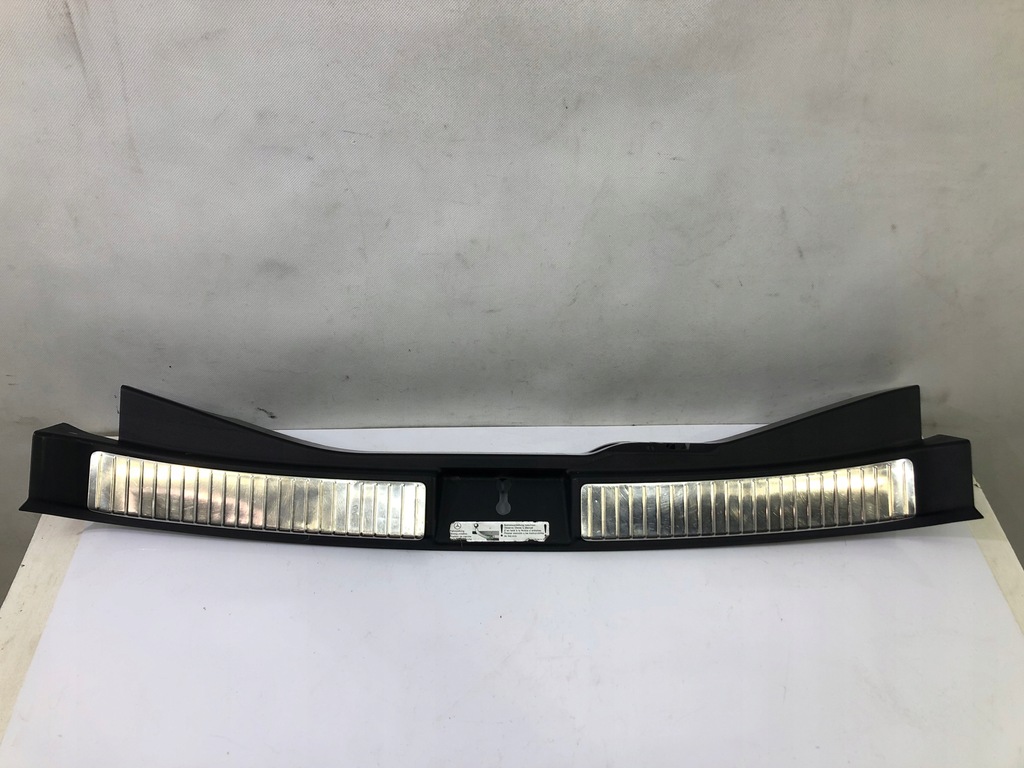 MERCEDES W251 OSŁONA PROGU BAGAŻNIKA 2516903925 - 10544584457 ...