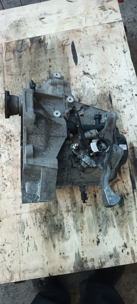SKRZYNIA BIEGÓW VW SKODA SEAT 02T301103M05 - 13211336723 - oficjalne ...