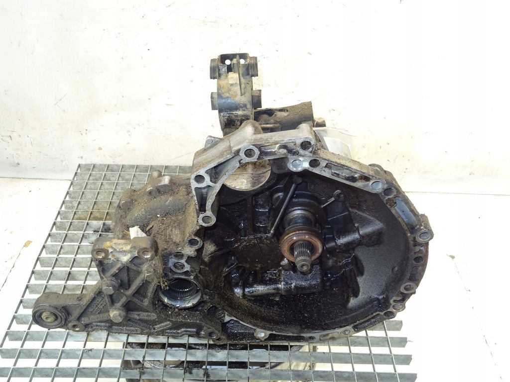 SKRZYNIA BIEGÓW LAND ROVER FREELANDER 1.8B 98-00 - 12305874907 ...