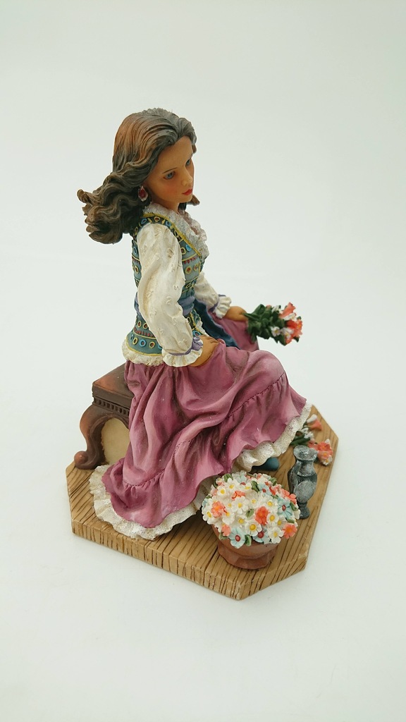 Figurka Leonardo Collection Gypsy Girl - 12758697014 - oficjalne ...
