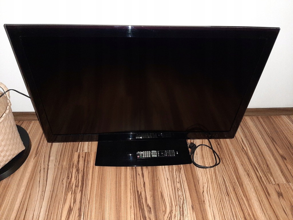 Telewizor LED LG 42LE5500 42" Full HD - 14998460223 - oficjalne archiwum Allegro