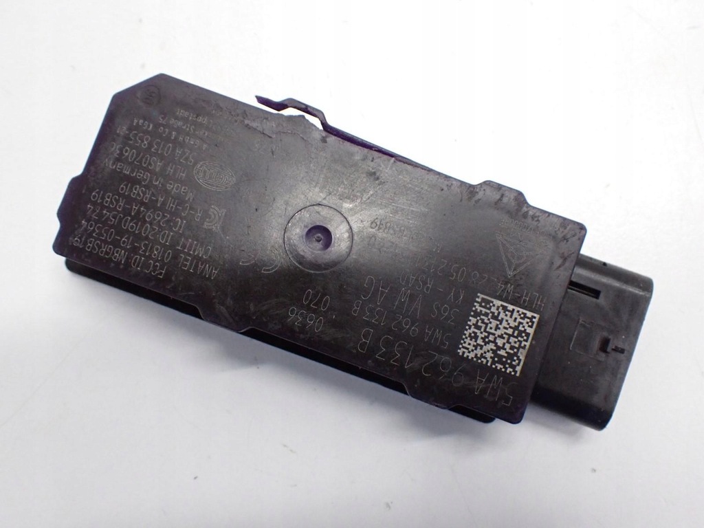 WZMACNIACZ ANTENA MODUŁ 5WA962133B SKODA OCTAVIA IV 5E3 21R ...