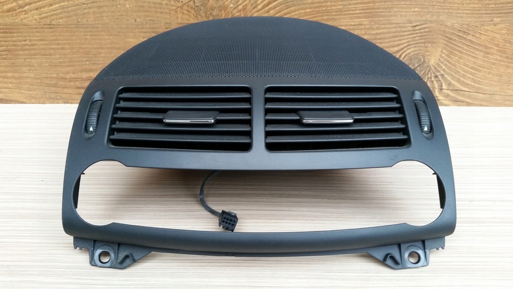 MERCEDES W211 ŚRODKOWA KRATKA NAWIEWU 2118301954 - 7633789915 ...