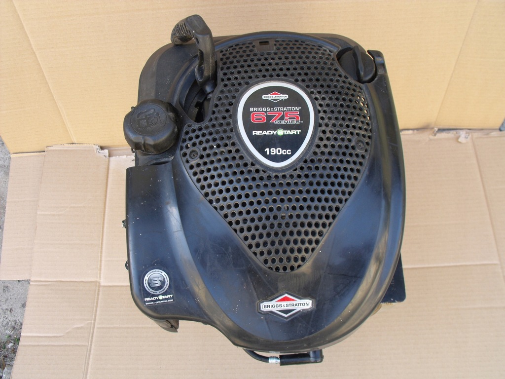 Silnik Briggs Stratton 675 - 12548920554 - oficjalne archiwum Allegro