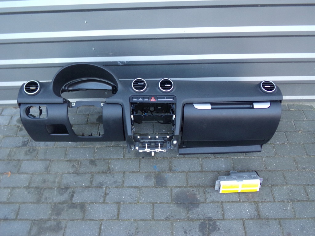 DESKA ROZDZIELCZA Z AIR BAG KOMPLET AUDI A3 8P - 12902991280 - oficjalne archiwum Allegro