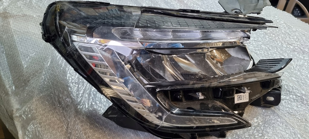 Reflektor prawy RENAULT CLIO V 2021 Rozbity - 11600050101 - oficjalne ...