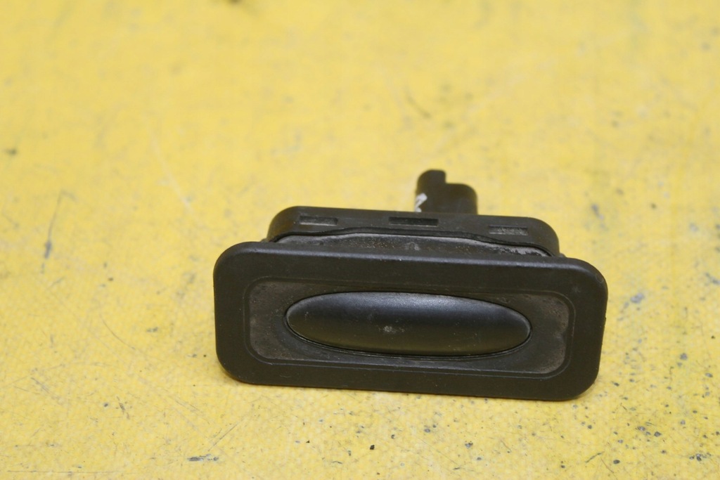 MIKROSTYK ZAMKA KLAPY CLIO III 8200076258 - 12327245580 - oficjalne ...